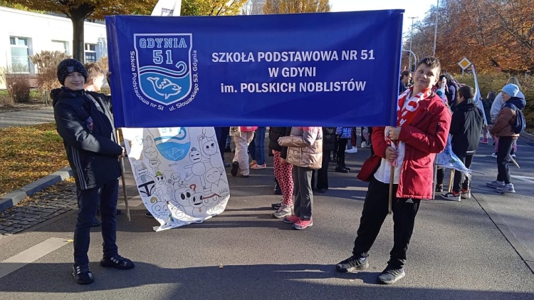 105 lat niepodległości... - Szkoła Podstawowa nr 51 w Gdyni